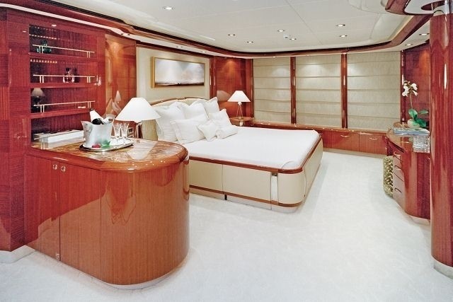 Yacht ALLEGRIA, Hakvoort Shipyard | CHARTERWORLD Luxury Superyacht Charters